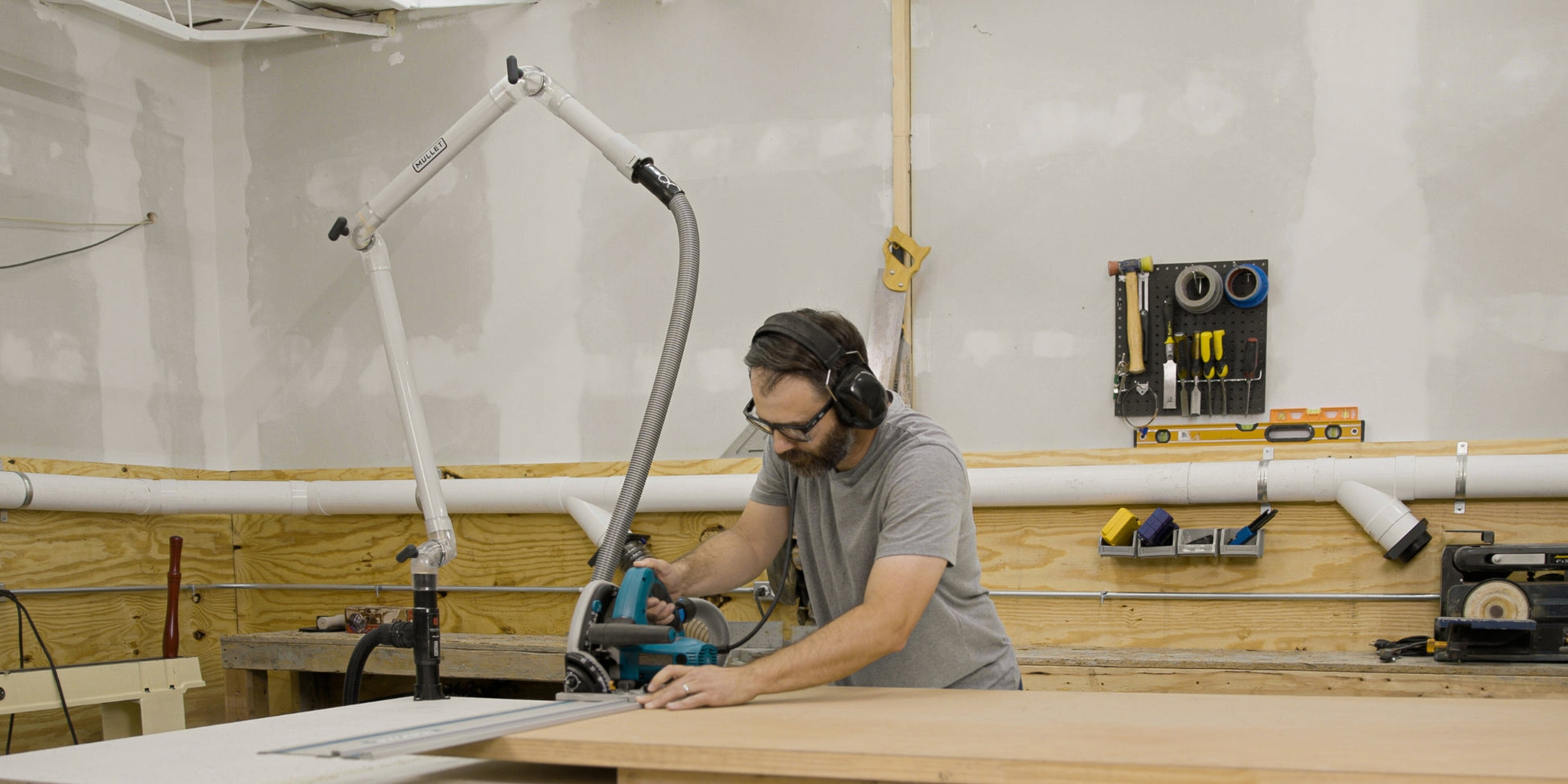 ThirdHand Dust Collection Boom Arm – Mullet Tools